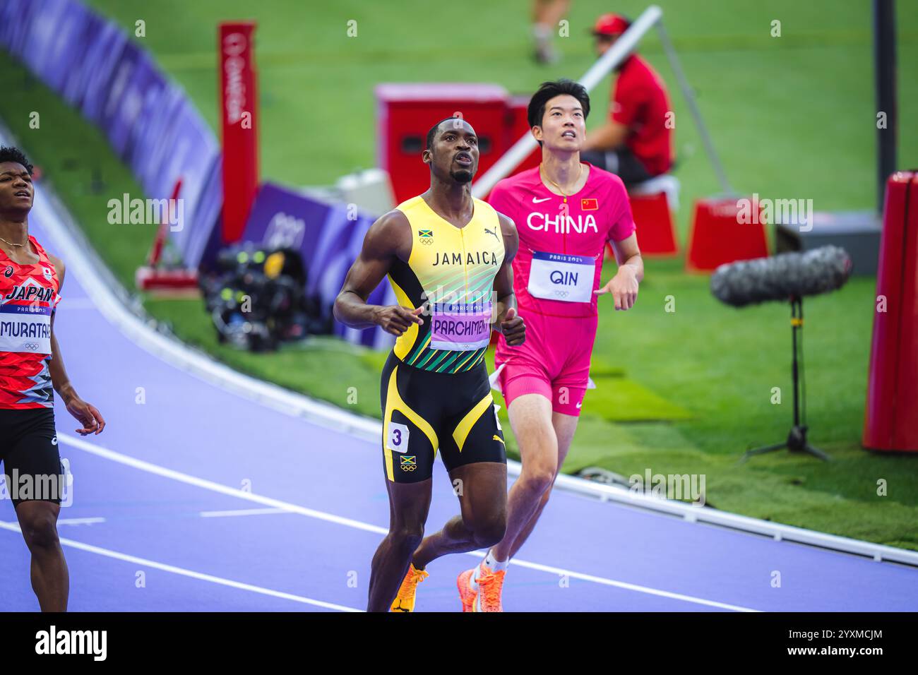 Hansle Parchment participating in the 110 meters hurdles at the Paris ...