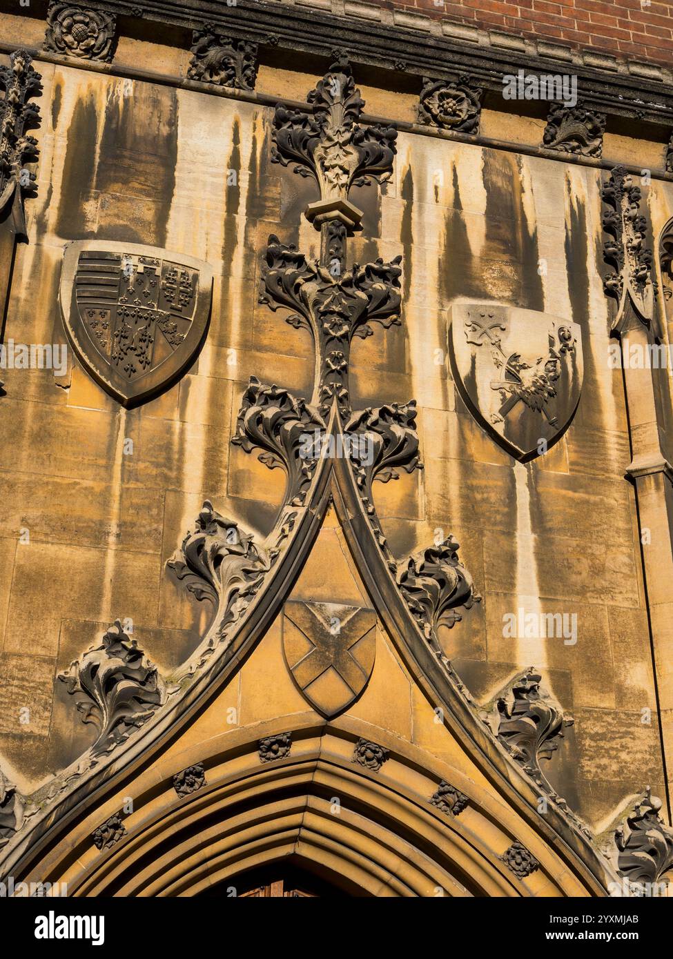 Heraldic shields hi-res stock photography and images - Alamy