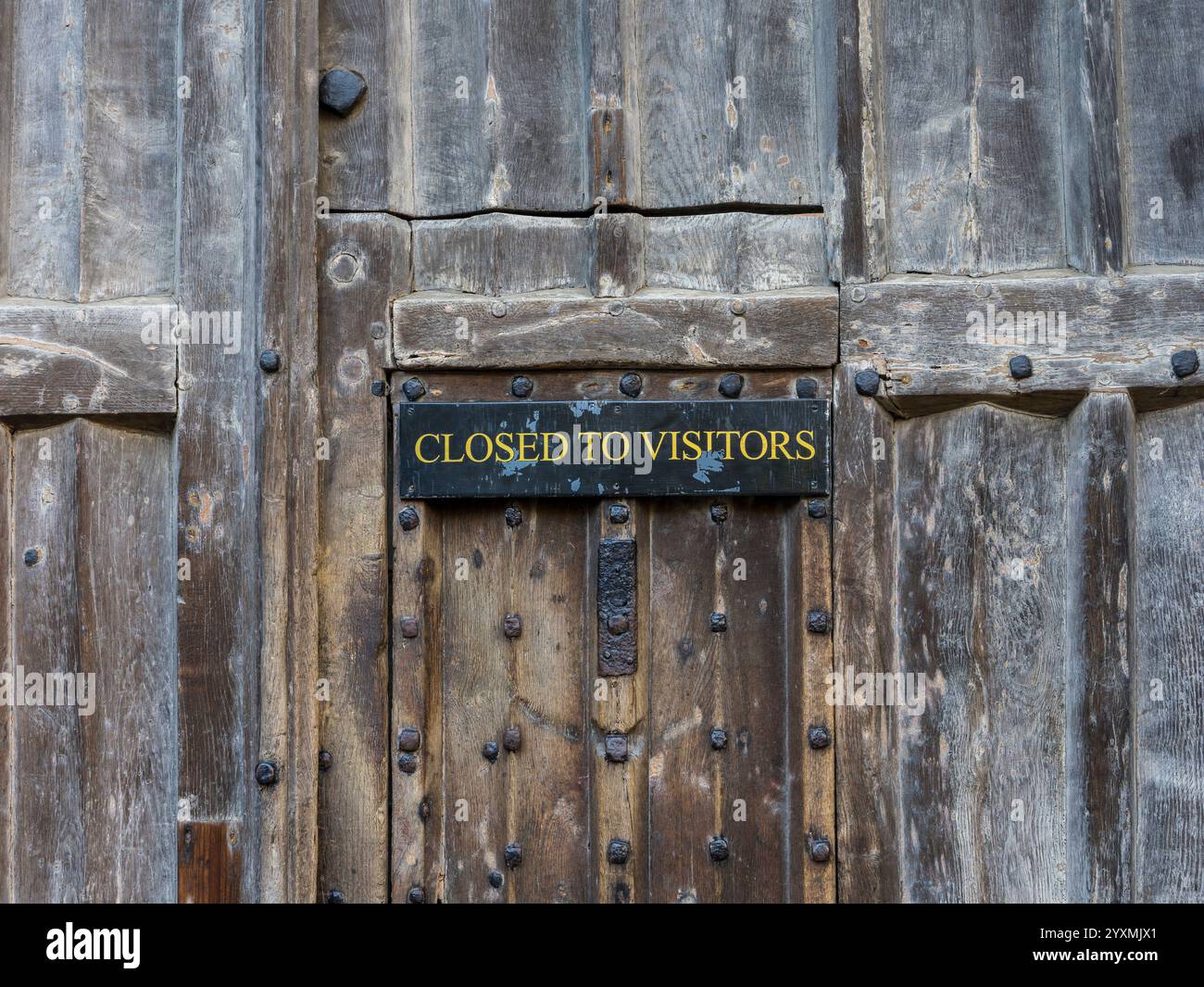 Closed to Visitors Sign, Queens Great Gate, Queens College, University ...