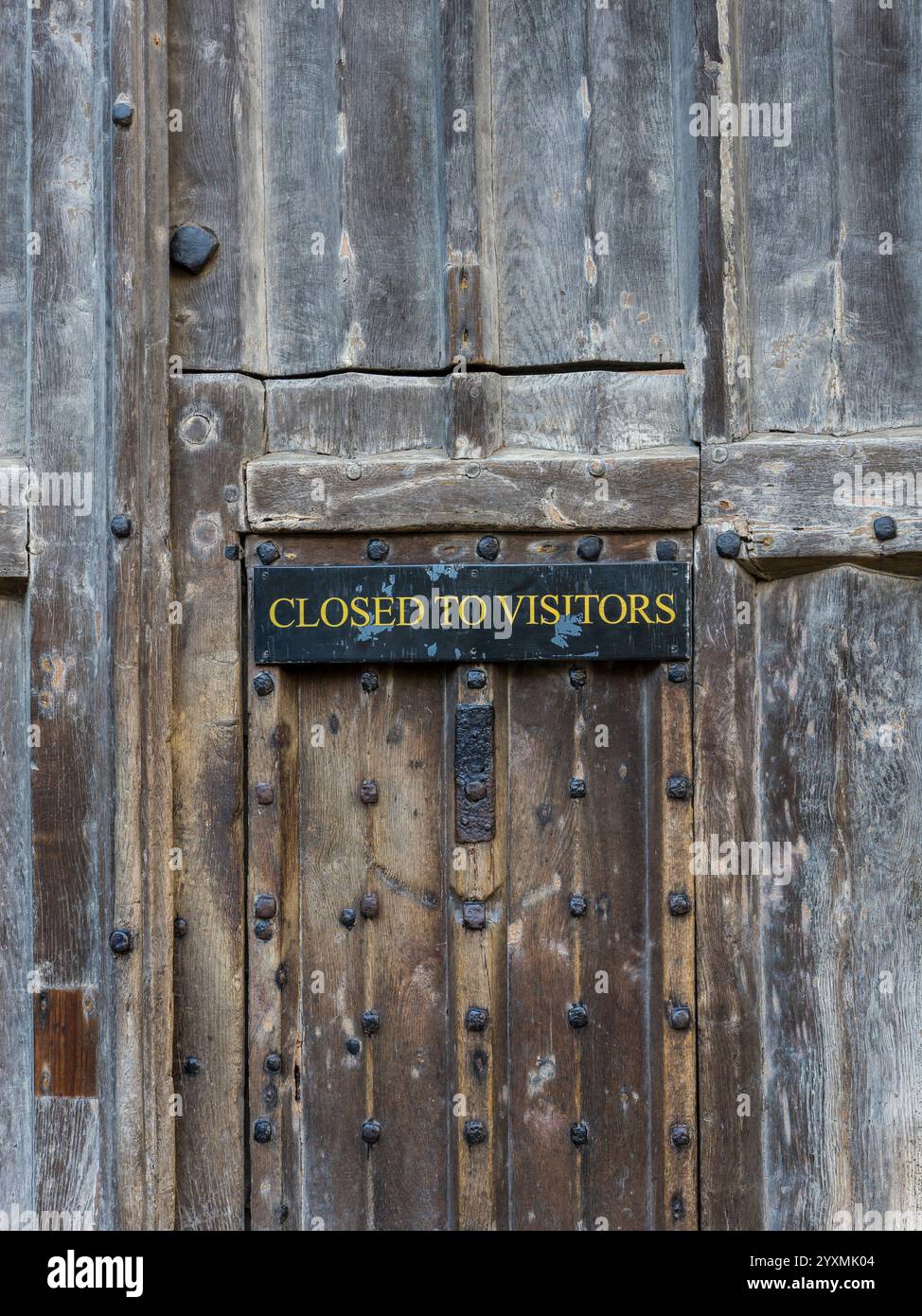 Closed to Visitors Sign, Queens Great Gate, Queens College, University ...
