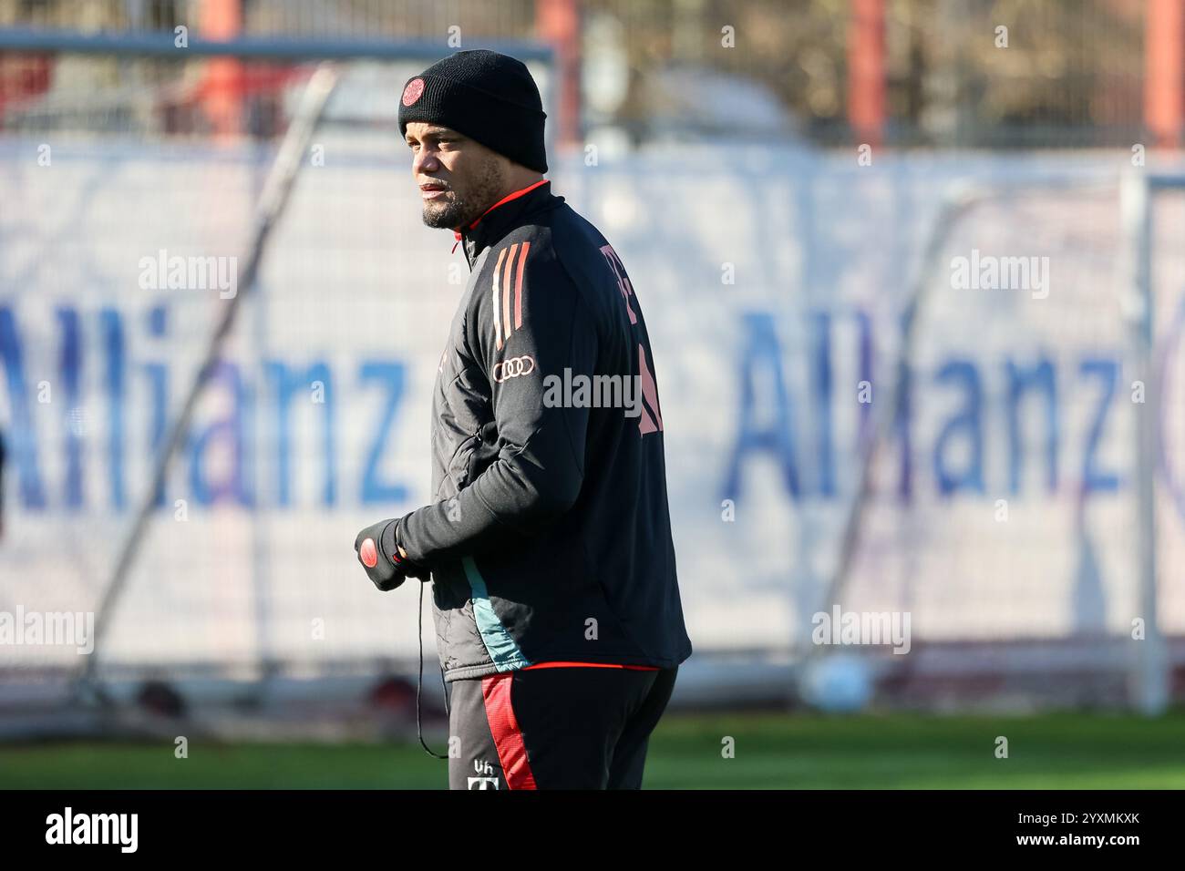 Vincent Kompany (FC Bayern Muenchen, Cheftrainer) beim Training, GER ...
