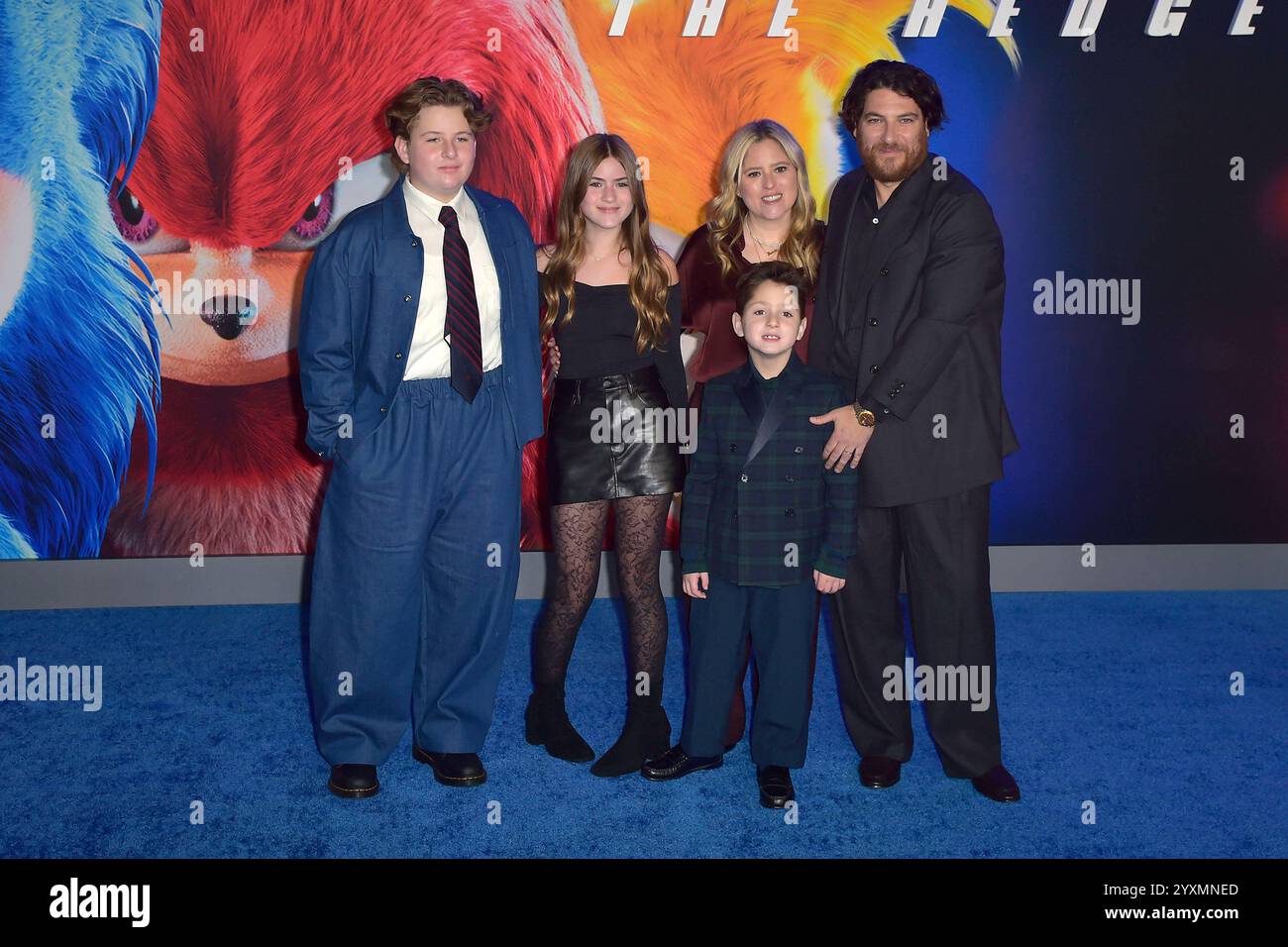 Adam Pally mit Familie bei der Premiere des Kinofilms Sonic the ...