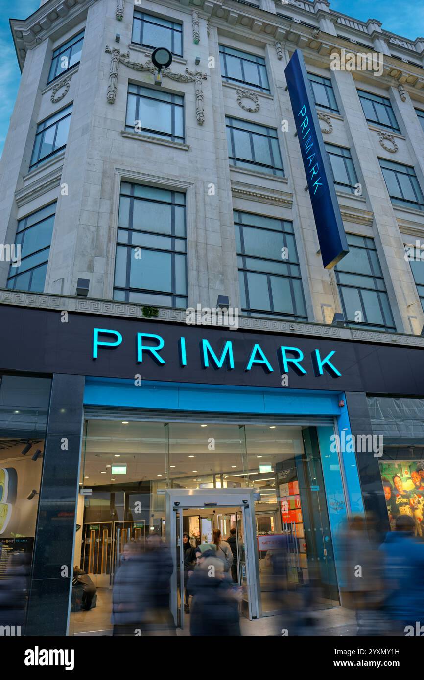 Primark store sign logo hi-res stock photography and images - Alamy