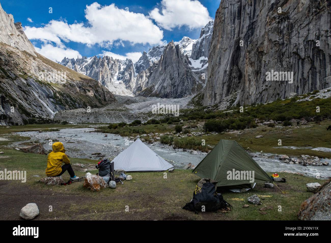 Camping in the gorgeous Nangma Valley (Yosemite of Pakistan), Kanday ...