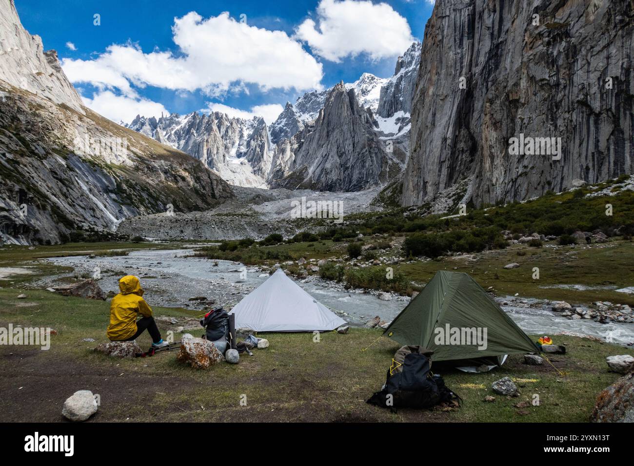 Camping in the gorgeous Nangma Valley (Yosemite of Pakistan), Kanday ...
