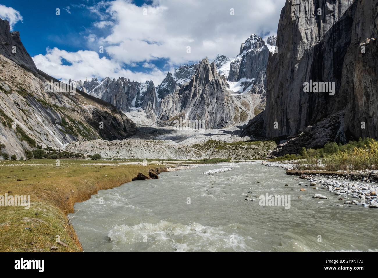 View of the beautiful Nangma Valley (Yosemite of Pakistan), Kanday ...