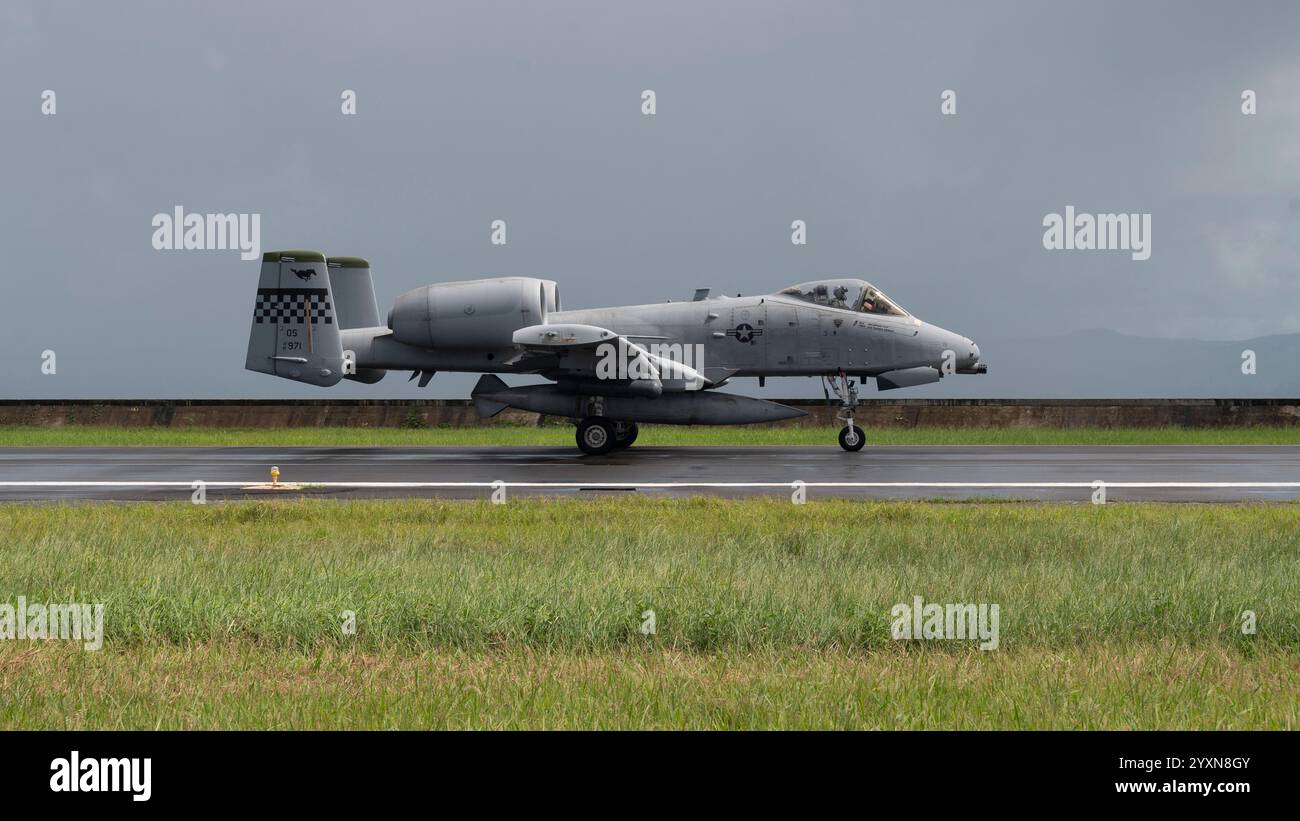 A U.S. Air Force A-10 Thunderbolt II assigned to the 25th Fighter ...