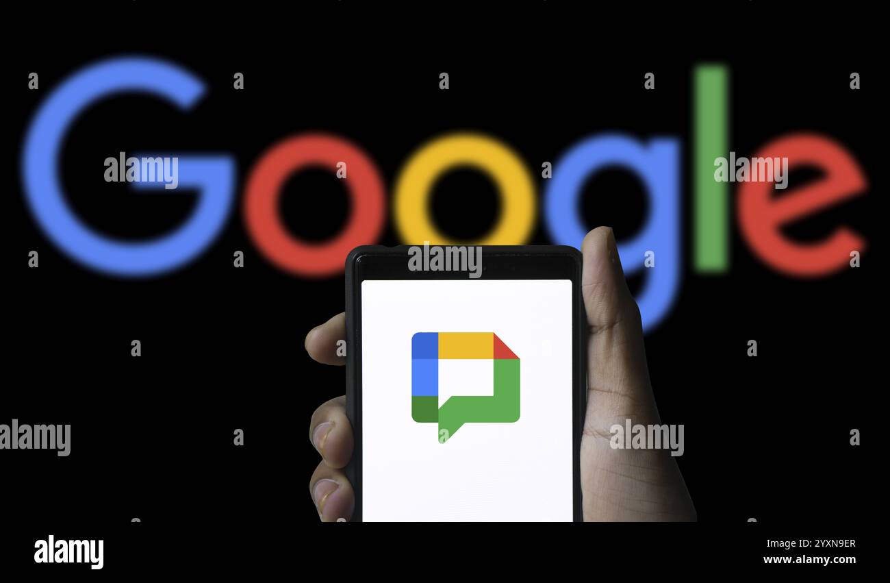 Google Chat Icon Logo on smartphone Stock Photo - Alamy