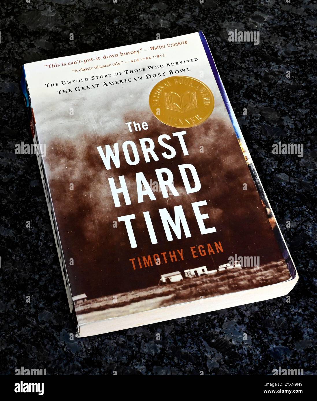 Book cover "The Worst Hard Time, the untold story of those who survived ...