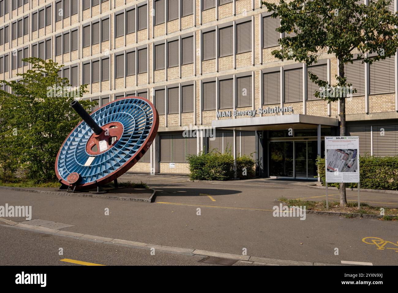 Man energy solutions zürich hi-res stock photography and images - Alamy