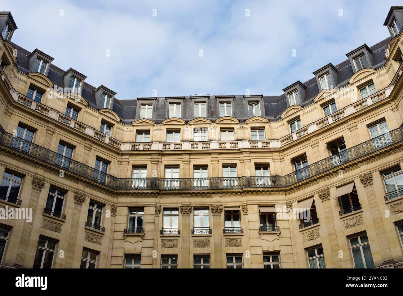 Haussmannian hi-res stock photography and images - Alamy