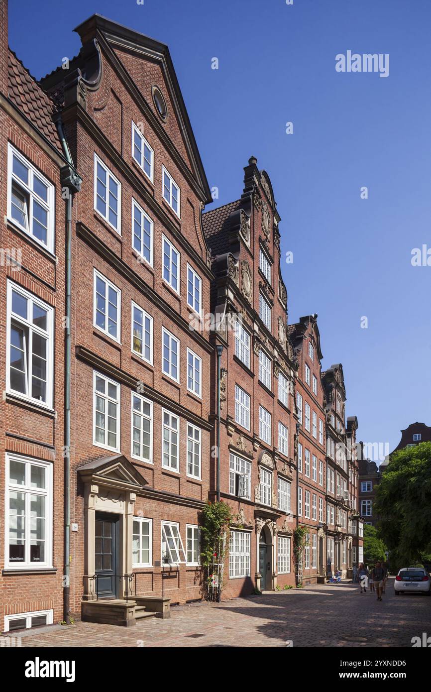 Historic house facades in Peterstrasse, Komponistenviertel, Neustadt ...