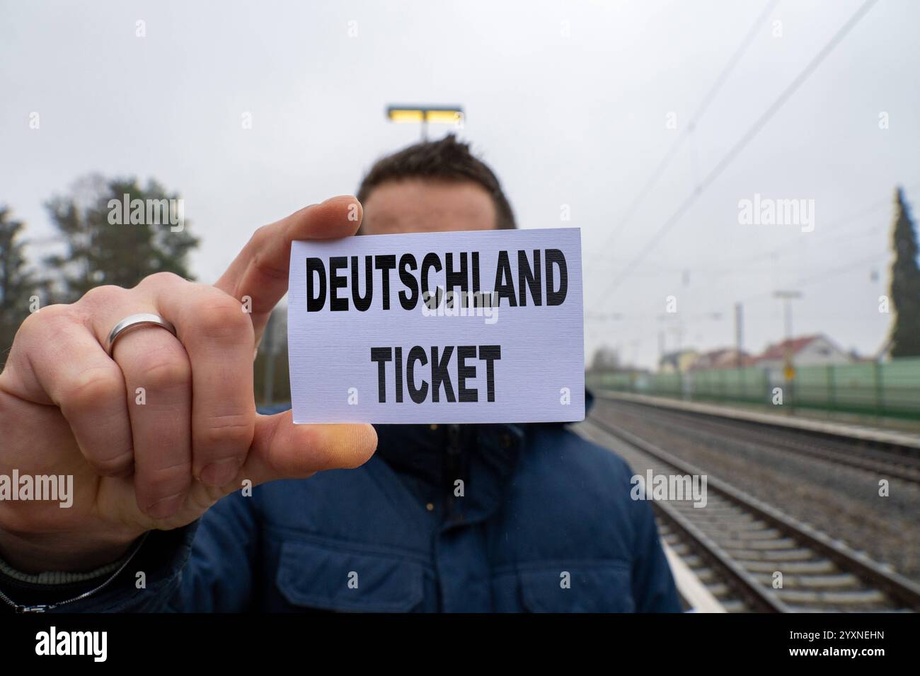 Ticket im bus kaufen hi-res stock photography and images - Alamy