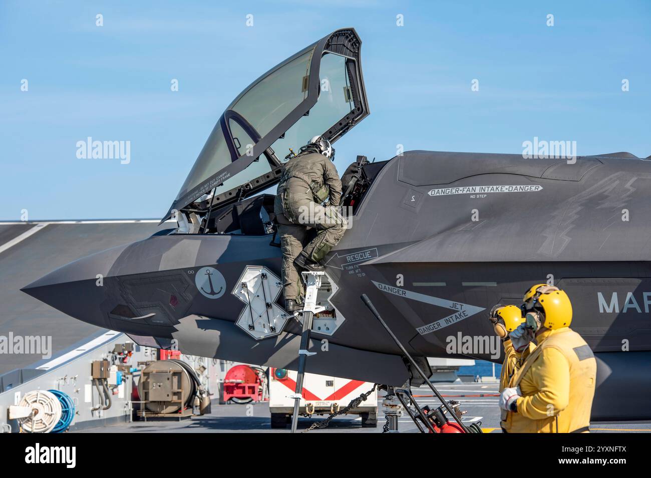 Italian Navy F-35B on the flight deck of the ITS Cavour aircraft ...