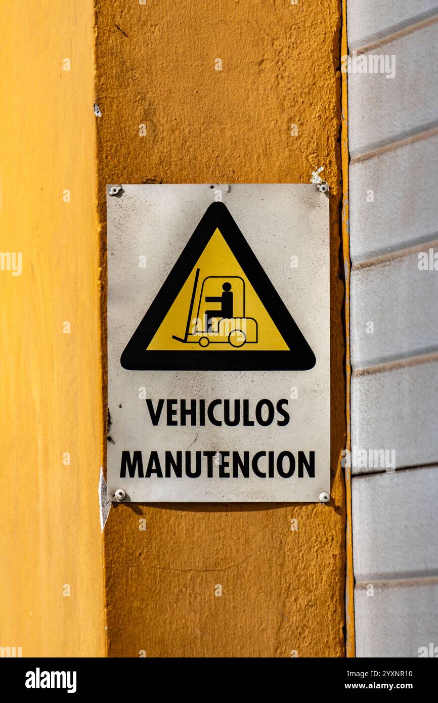 Manutencion hi-res stock photography and images - Alamy