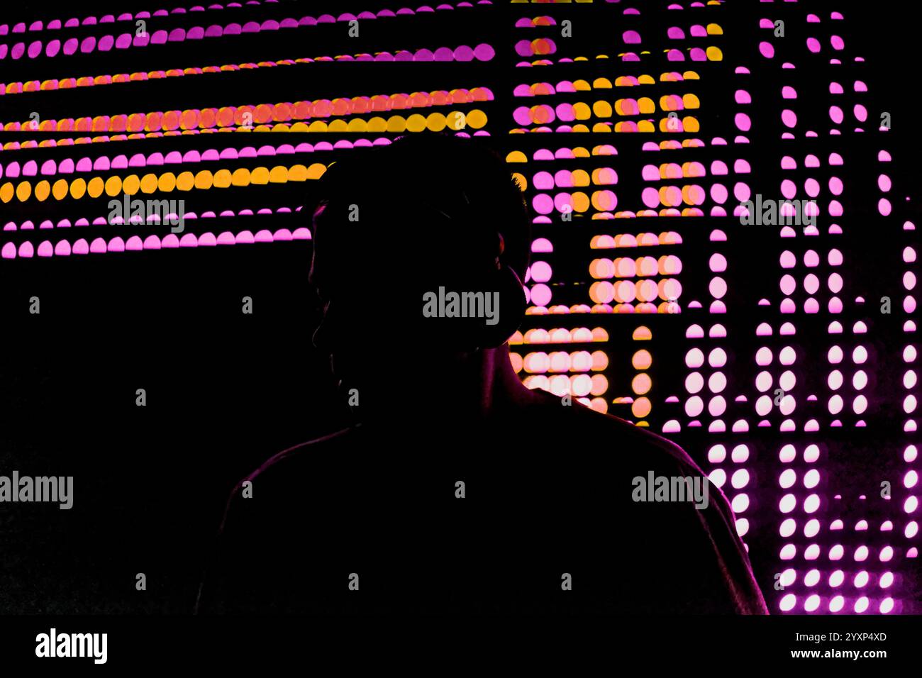 Black dots silhouette hi-res stock photography and images - Alamy