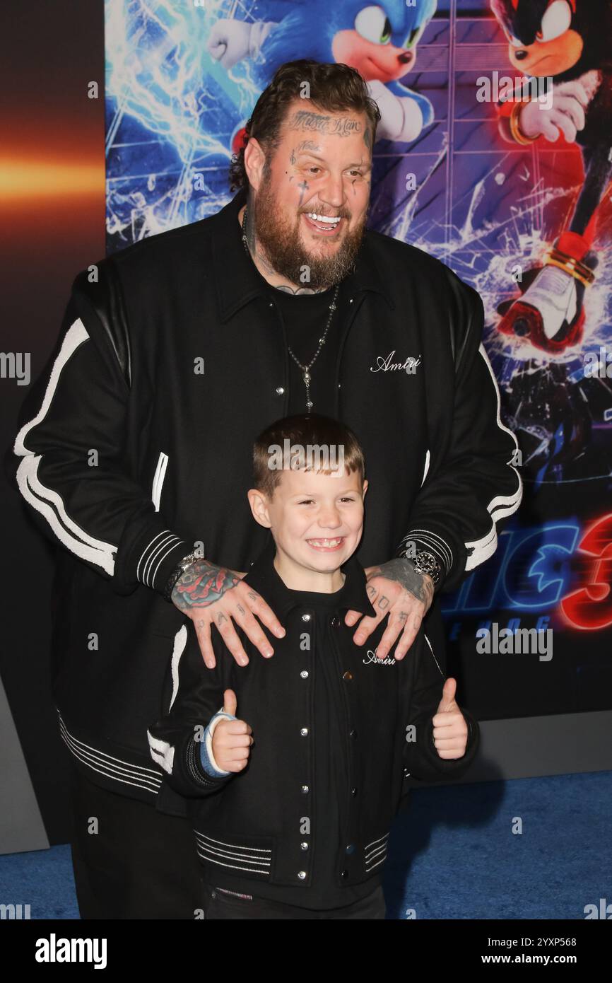 Los Angeles, USA. 16th Dec, 2024. Jelly Roll, Noah Buddy DeFord at ...