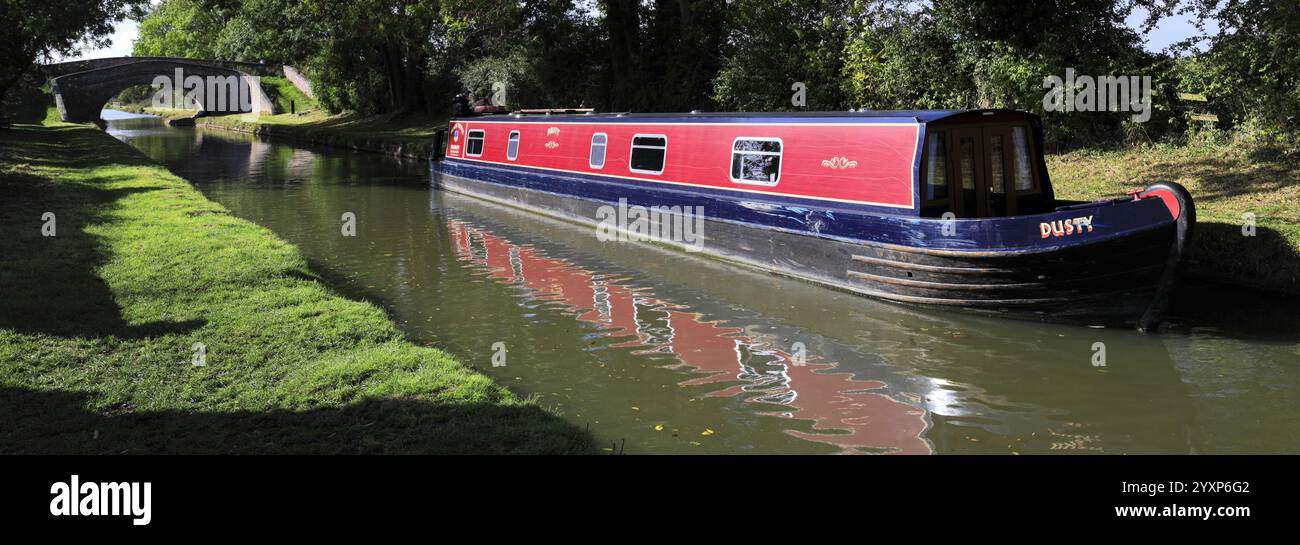 Narrowboats at Braunston Marina, Grand Union canal, Braunston village ...