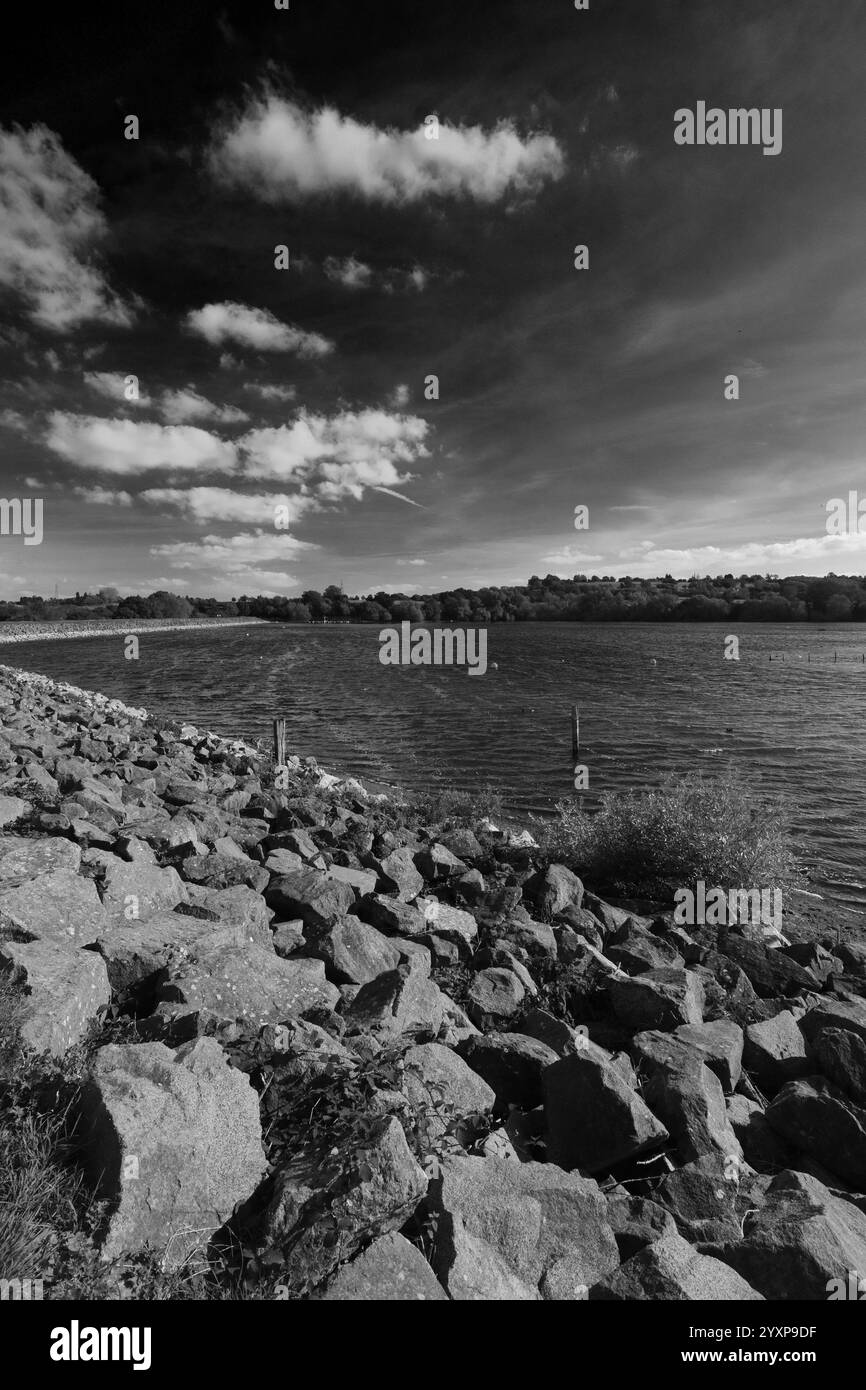 Summer view over the Daventry Country Park, Daventry town ...