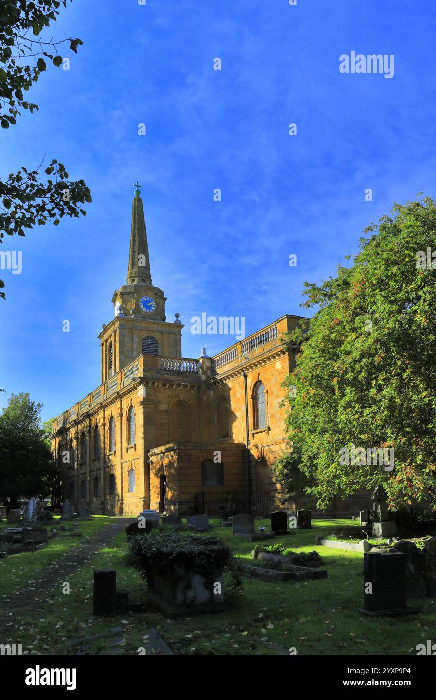 The Holy Cross church, Daventry town, Northamptonshire, England, UK ...