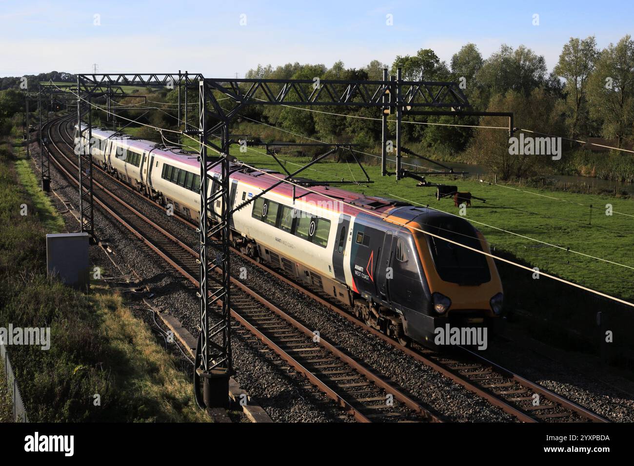 A class 221 Super Voyager, Avanti West Coast train near Milton Keynes ...