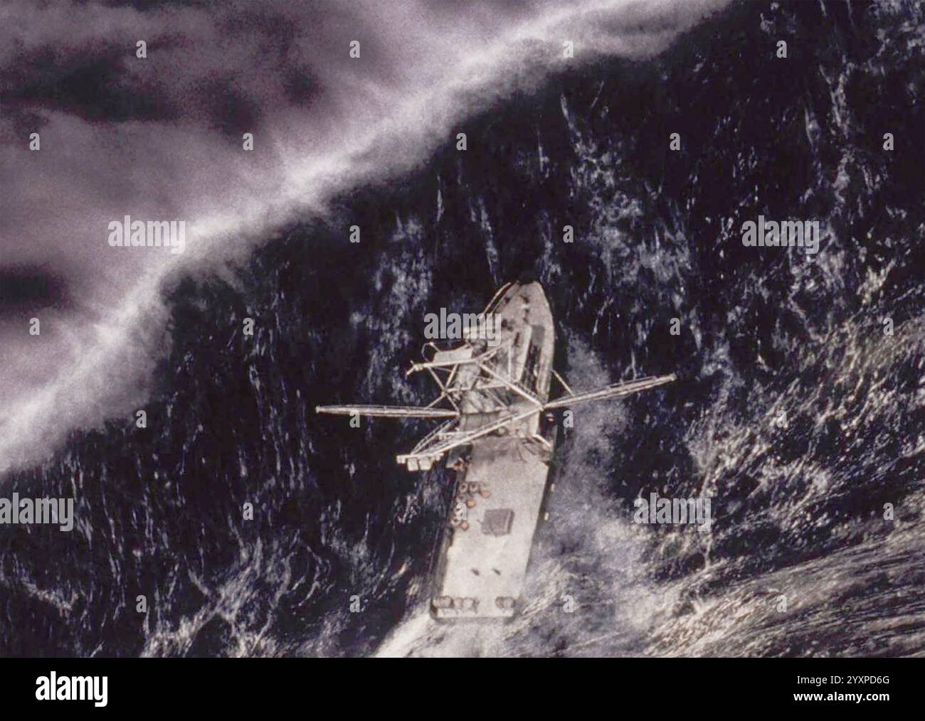 The perfect storm movie hi-res stock photography and images - Alamy