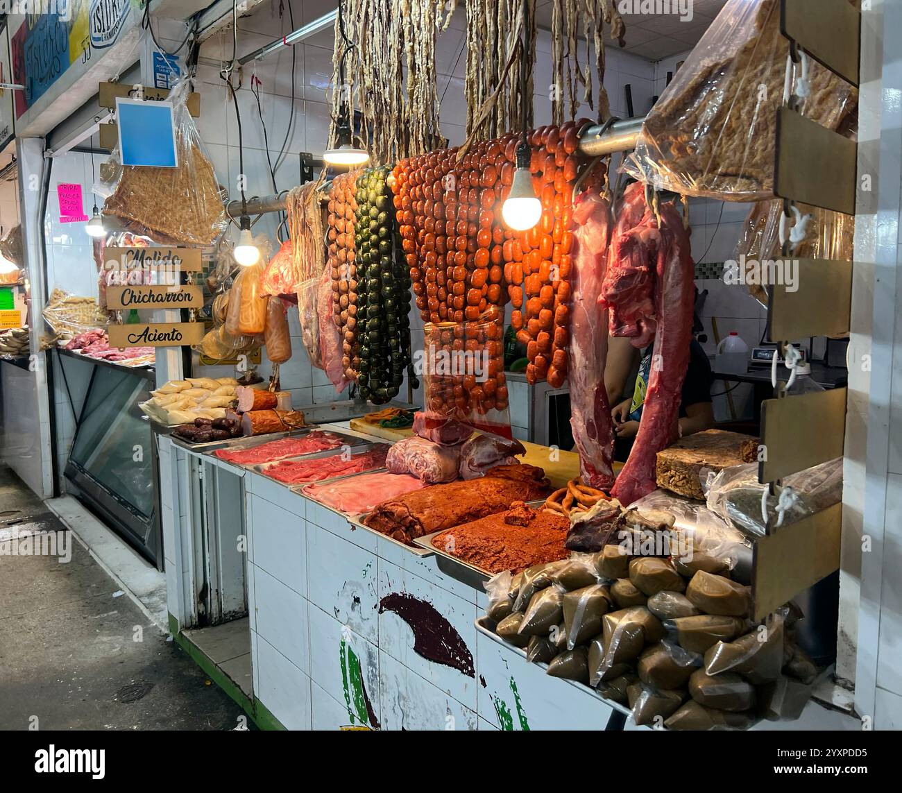 Display mexican food stall hi-res stock photography and images - Alamy