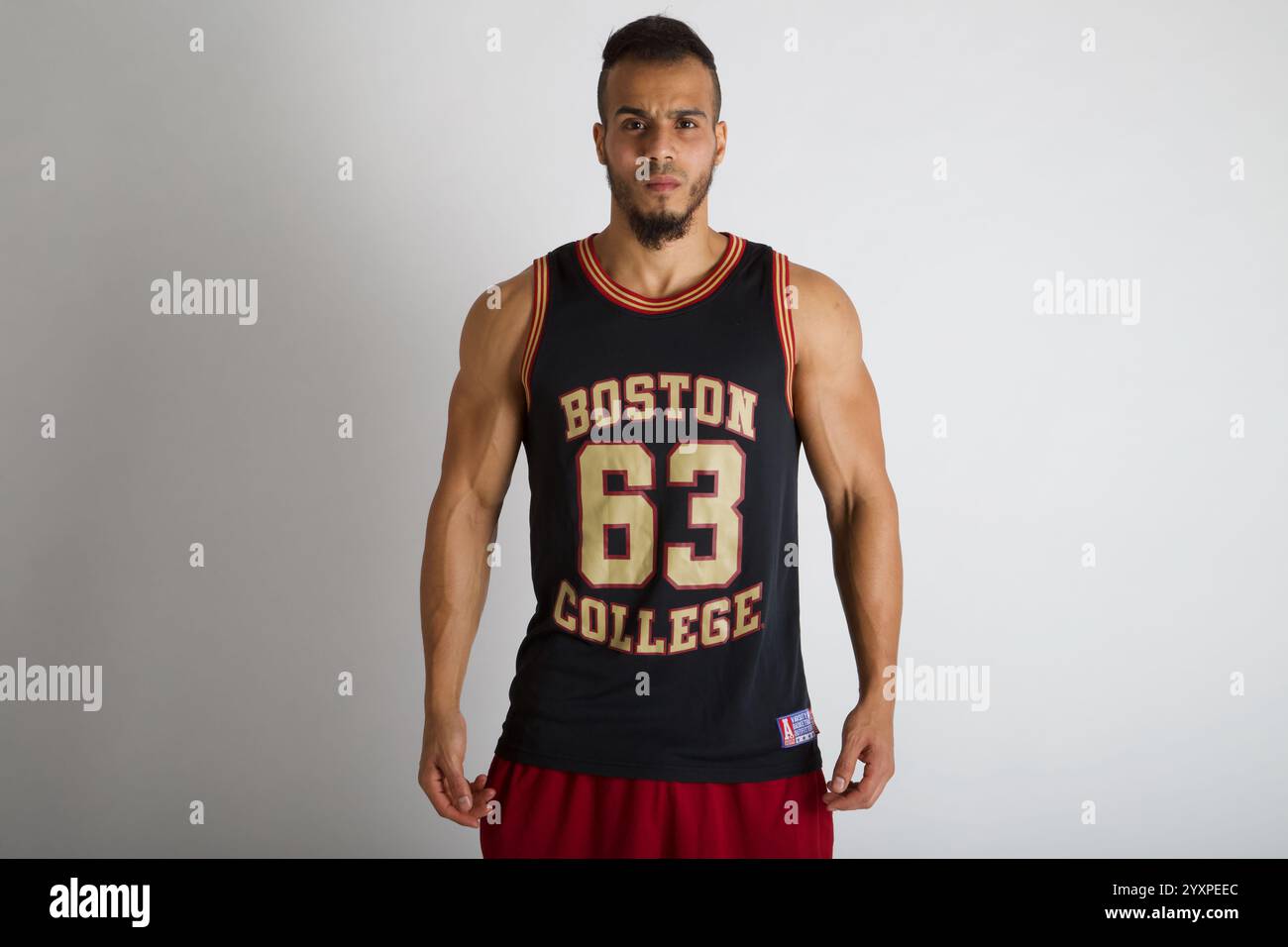 Man in basketball kit Stock Photo - Alamy