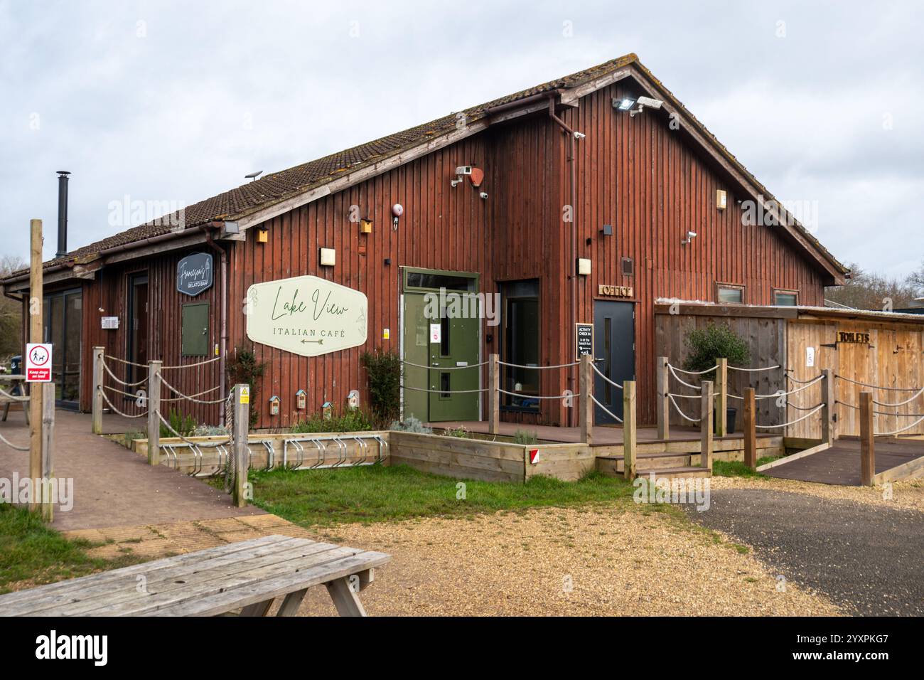 Lakeview italian cafe hi-res stock photography and images - Alamy