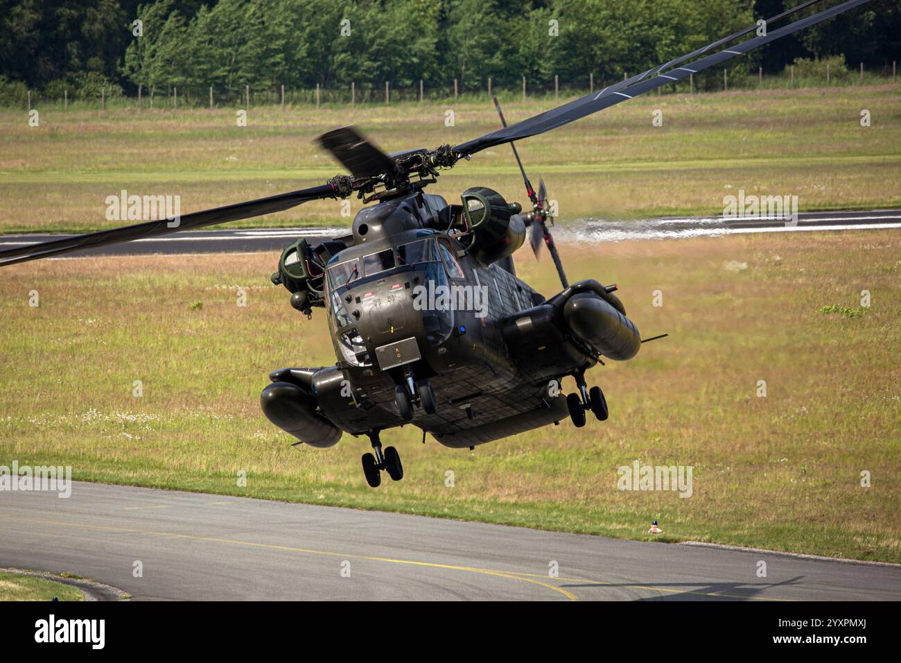 German bundeswehr army ch 53 helicopter hi-res stock photography and ...