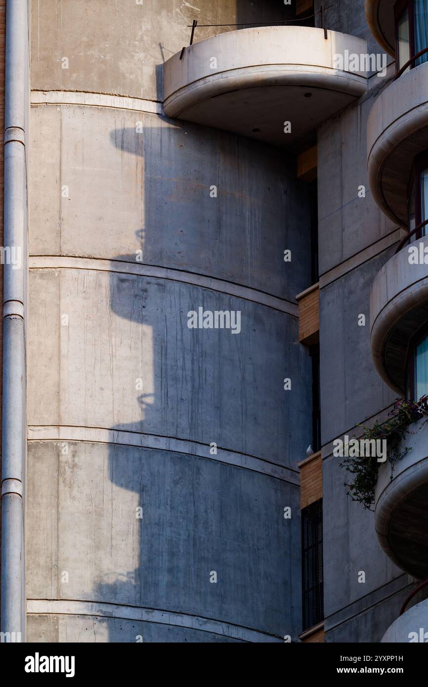 Curved terraces in a skyscraper in Benidorm Stock Photo - Alamy