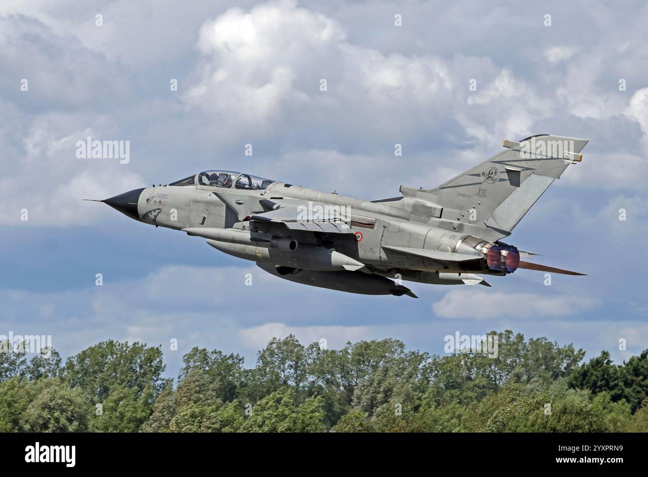 Tornado aircraft of the Italian Air Force taking off Stock Photo - Alamy