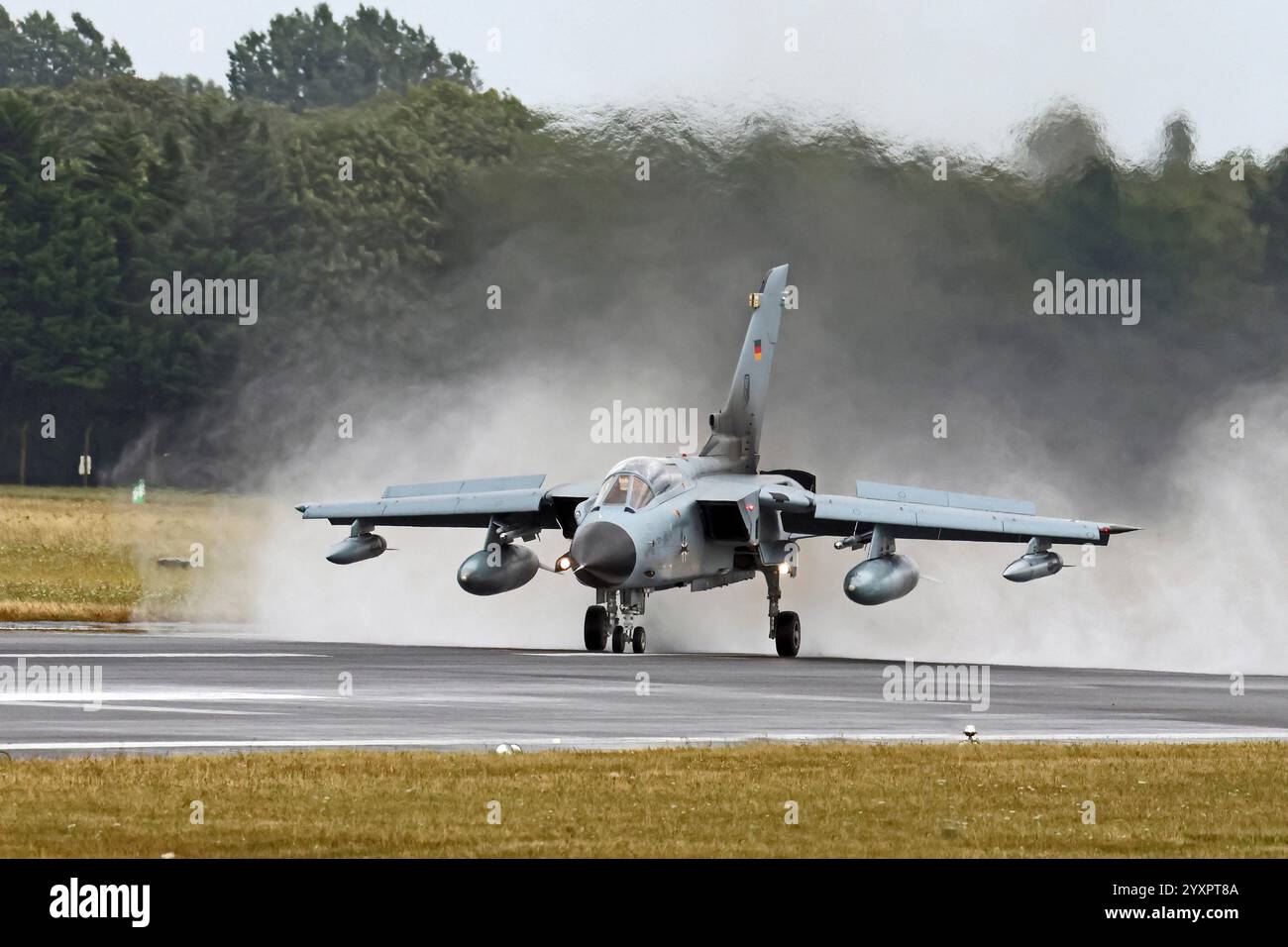 The arrival of aircraft hi-res stock photography and images - Alamy