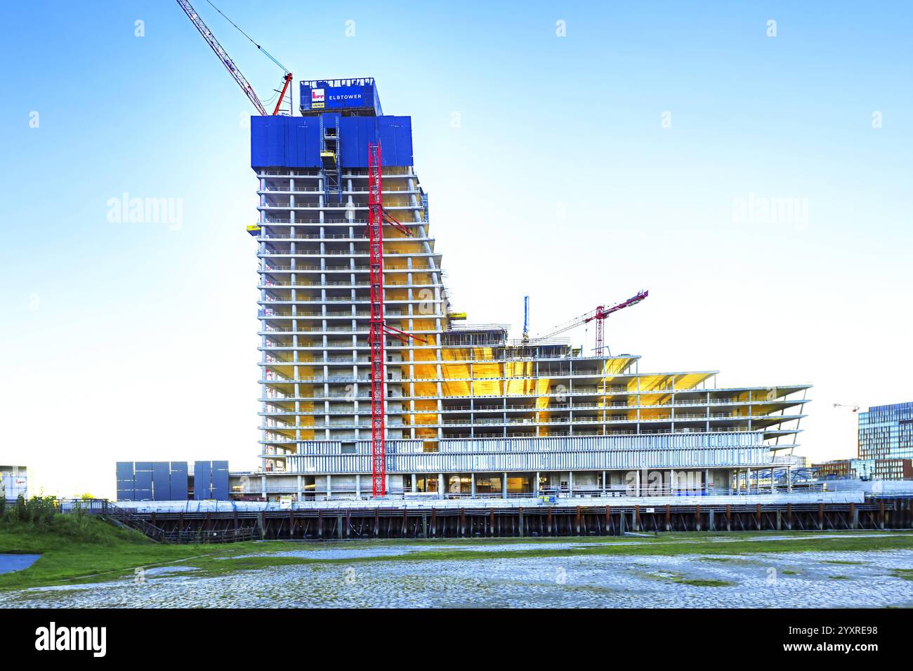 Bauprojekt Elbtower, Baustelle in der Hafencity in Hamburg, Deutschland ...