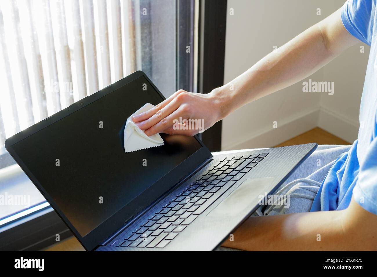 Cleaning keyboard in office hi-res stock photography and images - Alamy