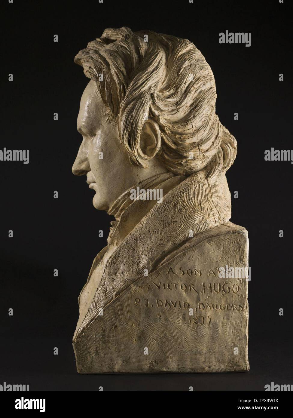 David d'Angers - Victor Hugo, buste en hermès habillé - 1455 - Maison ...