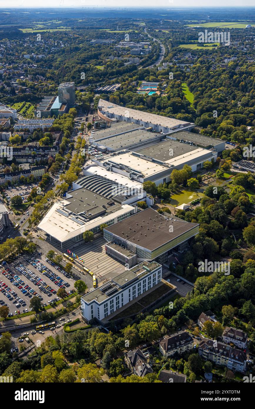 Aerial view, Messe Essen with Grugahalle, general view with Grugapark ...