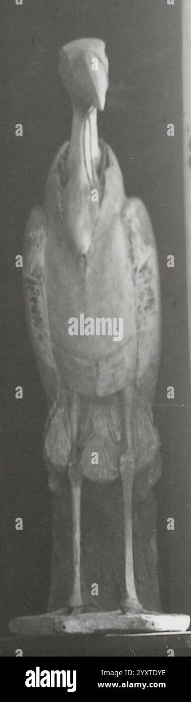 De beeldhouwer Joseph Mendes da Costa in zijn atelier, gefotografeerd ...