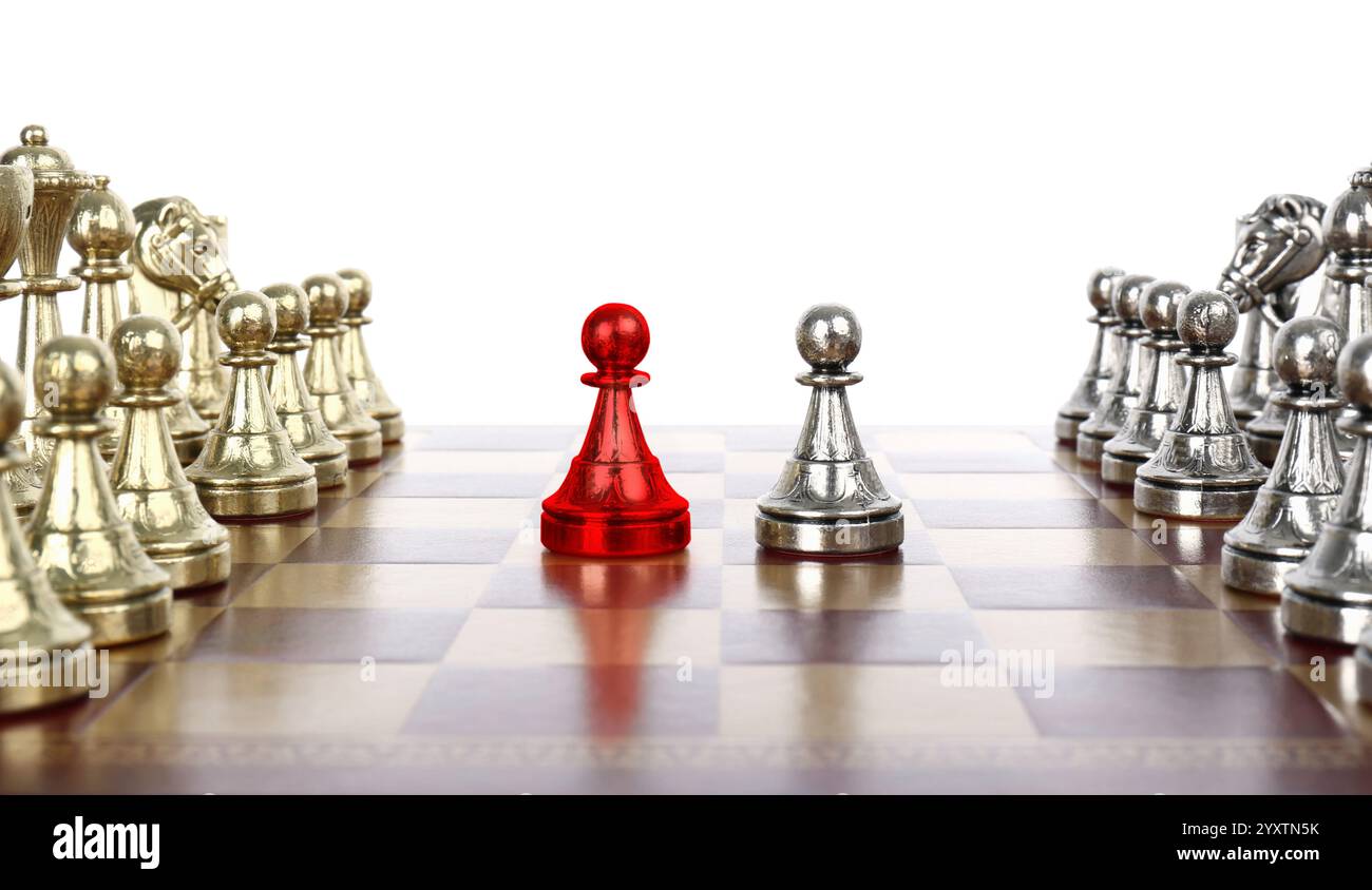Red chess pawn standing hi-res stock photography and images - Alamy