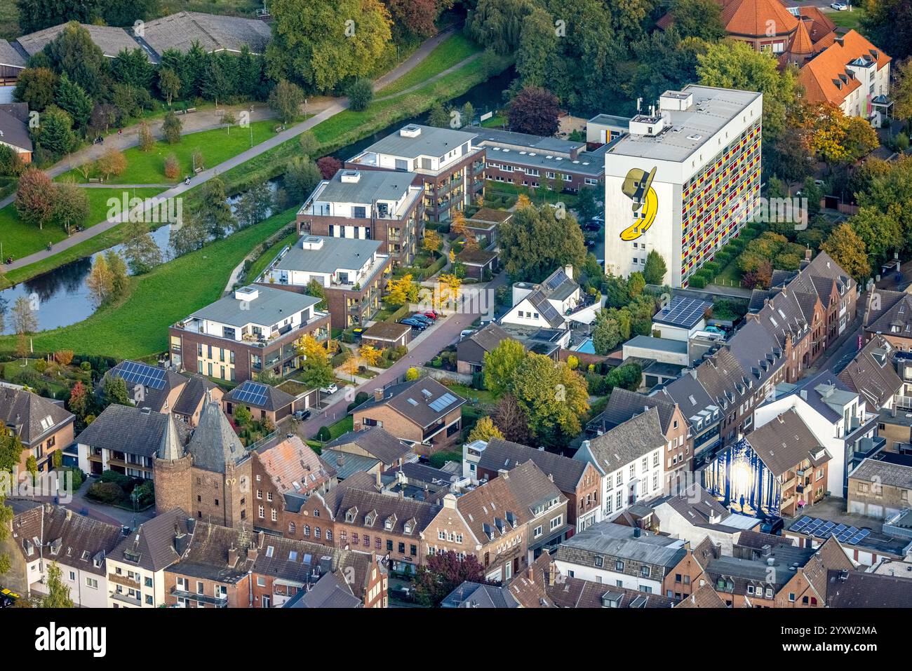 Aerial view, New Zealand Goch residential complex housing estate ...