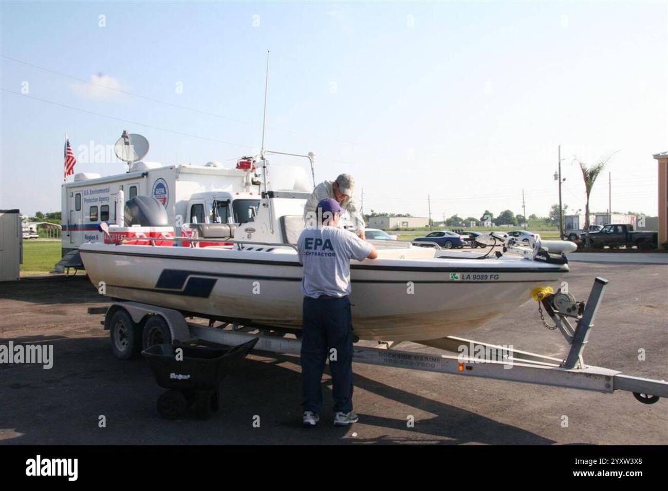 Deepwater Horizon oil spill response by U.S. EPA in 2010 - 1 Stock ...