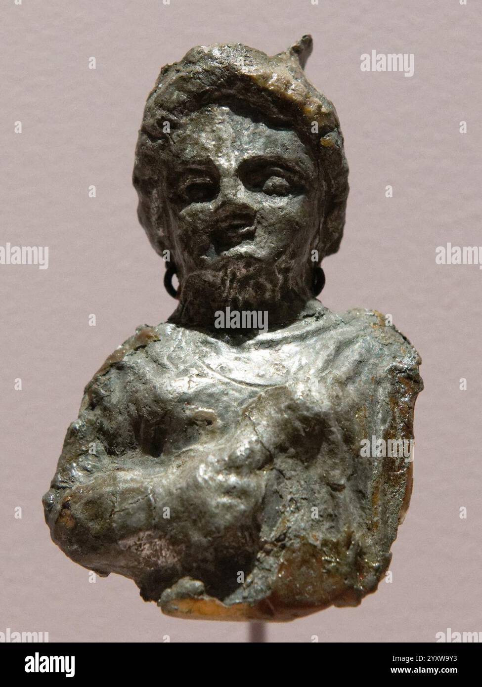 Himation hi-res stock photography and images - Alamy