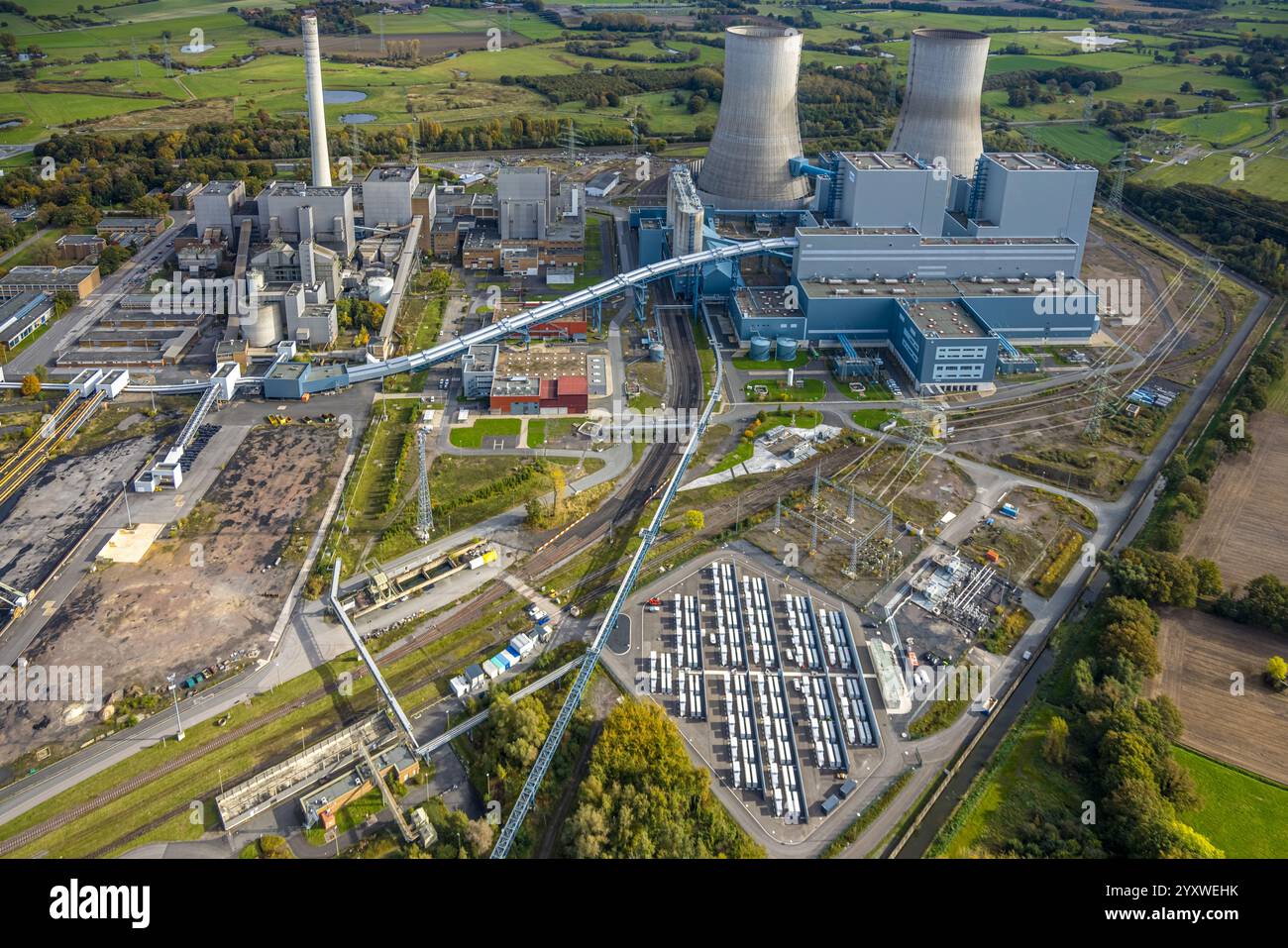 Aerial view, RWE Kraftwerk Westfalen, E-Werk, battery storage parking lot, Uentrop, Hamm, Ruhr ...