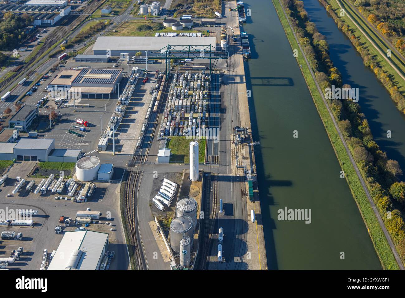 Technologymanagement hi-res stock photography and images - Alamy