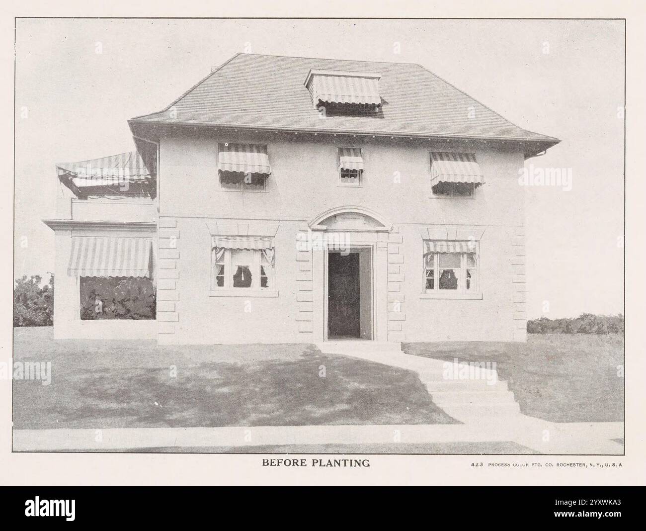 Prominent facade adorned hi-res stock photography and images - Alamy