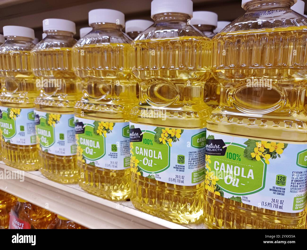 Vegetable oil store hi-res stock photography and images - Alamy