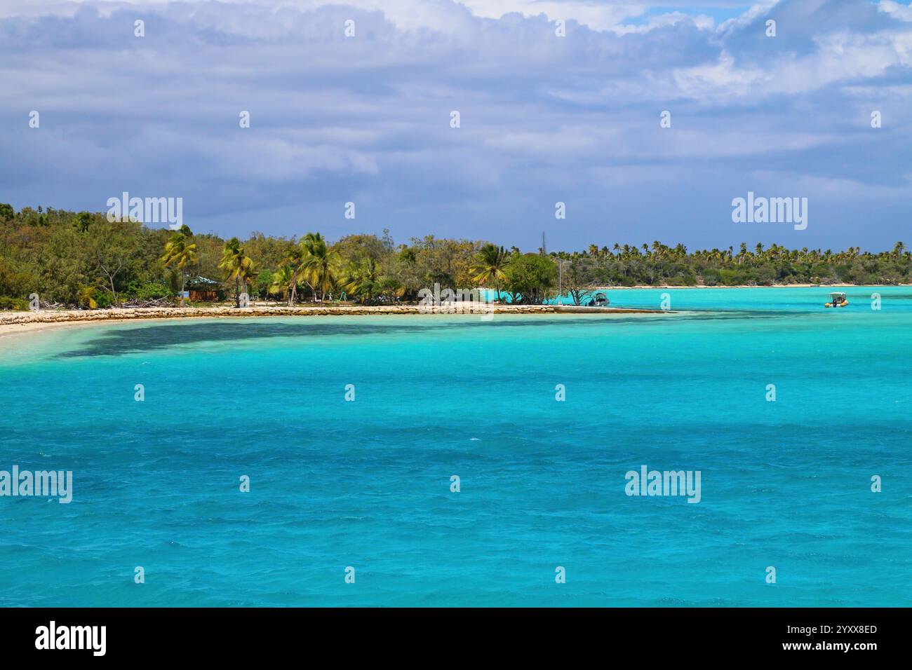 Lekiny Bay between Ouvea and Mouli Islands, Loyalty Islands, New ...