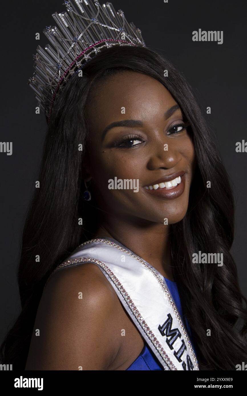 Deshauna Barber poses as Miss USA, quarter length, head up Stock Photo ...