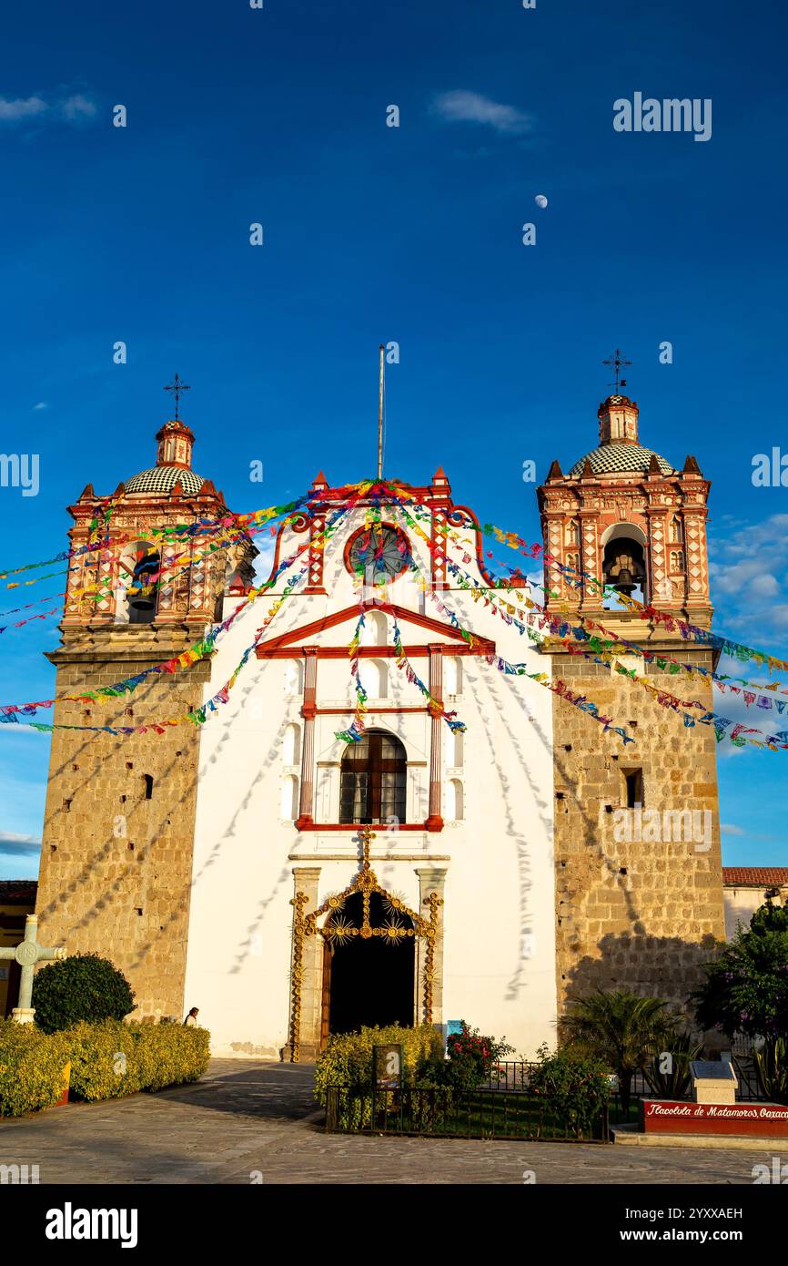 Tlacolula church and chapel, Oaxaca, Mexico Stock Photo - Alamy