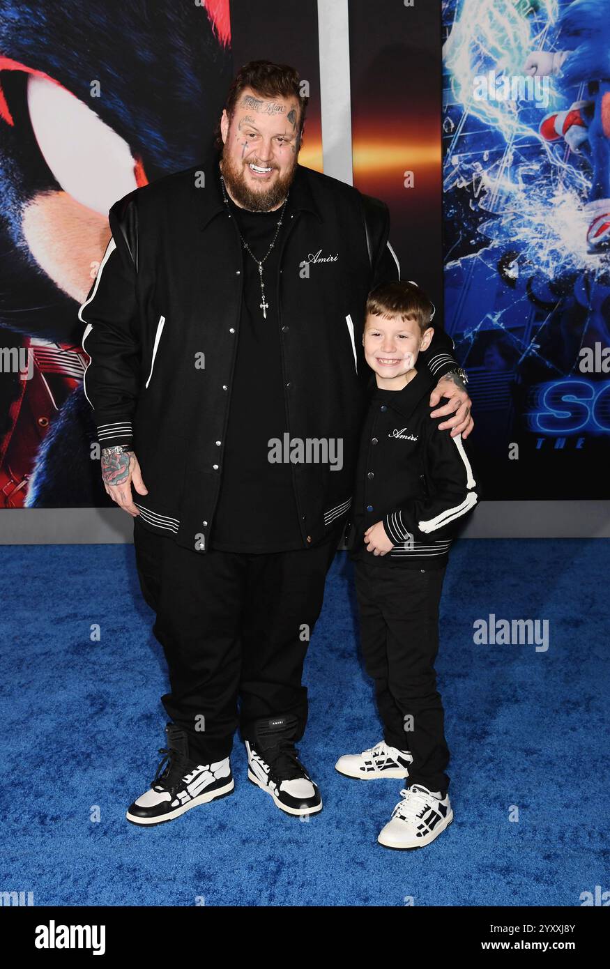 HOLLYWOOD, CALIFORNIA - DECEMBER 16: (L-R) Noah Buddy DeFord and Jelly ...